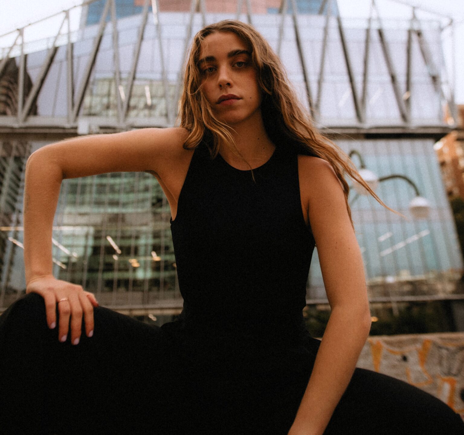 Alba Parreño, la actriz linarense que protagoniza el último videoclip ...