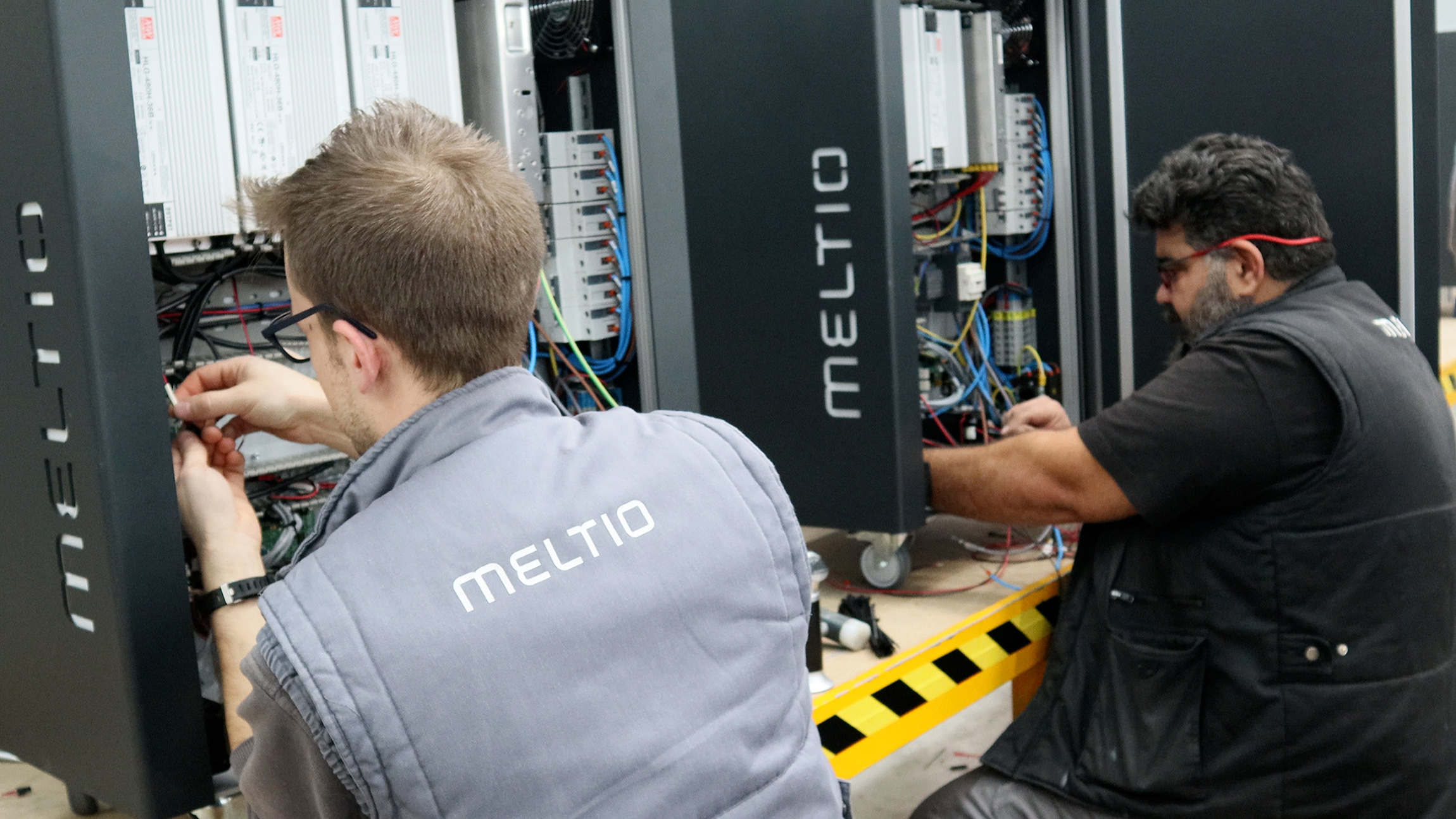 La tecnología 3D de la linarense Meltio fabrica el trofeo al mejor coche del año - El NUEVO ...