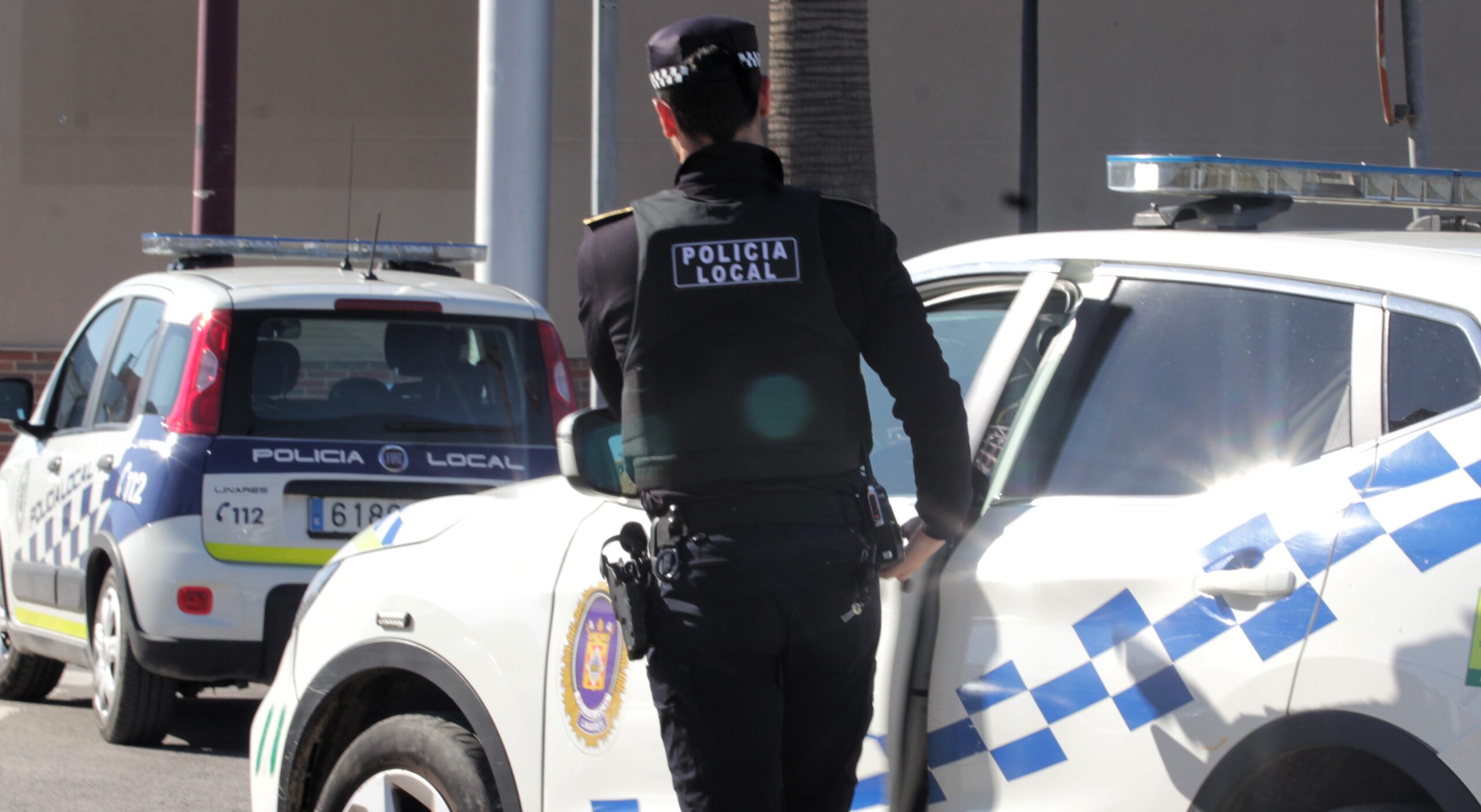 Condenada a una multa de 300 euros por injuriar a un policía local de ...