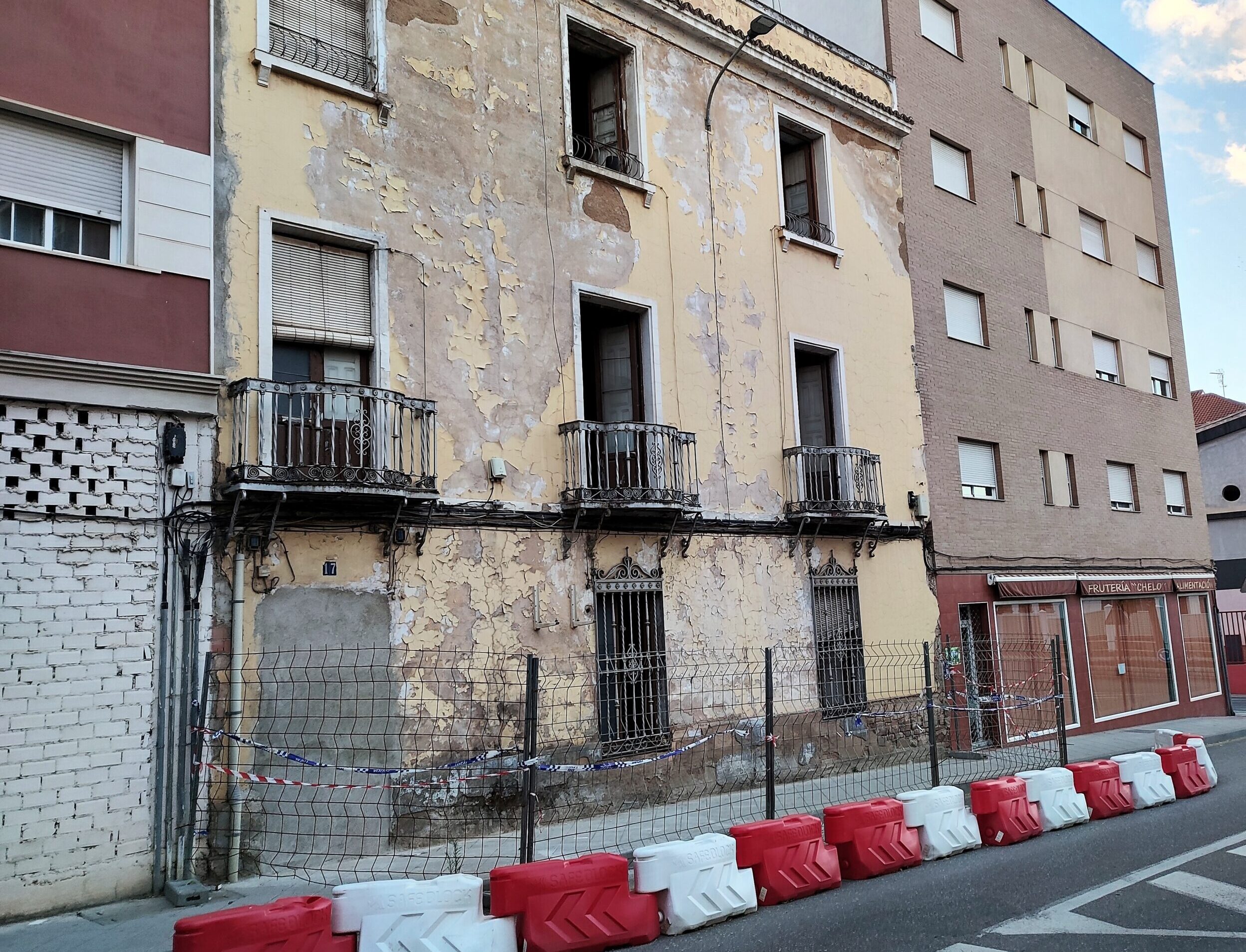 Este edificio es un peligro - El NUEVO OBSERVADOR